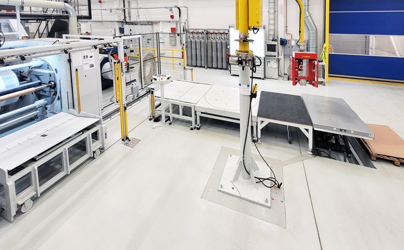 Mehr Effizienz mit automatisierter CI-Flexodruckmaschine | Flexo+Tief-Druck